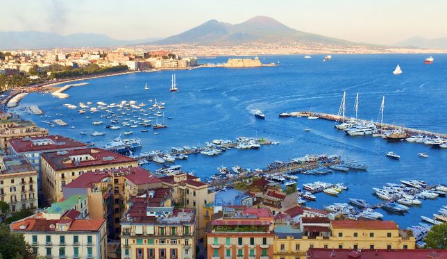 Neapol, Wlochy - Miasta w cieniu wulkanów - WP Turystyka