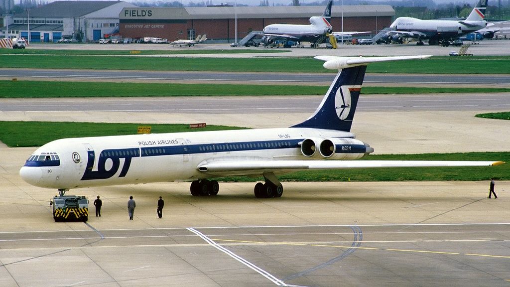 Ostatnie słowa załogi poruszają. Mija 30 lat lat od katastrofy samolotu ...