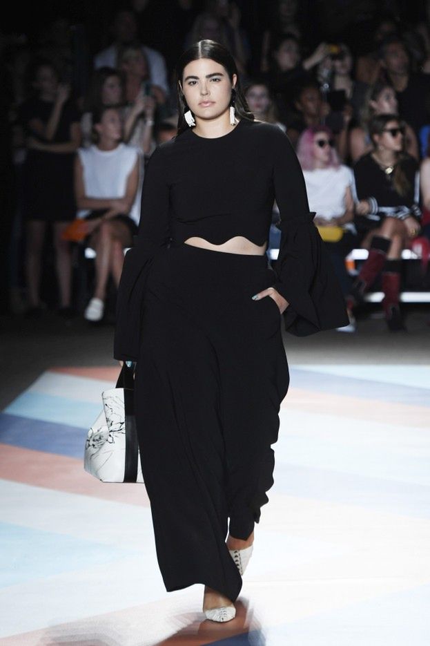 Modelki plus size na wybiegu w Nowym Jorku! (ZDJĘCIA) - Pudelek