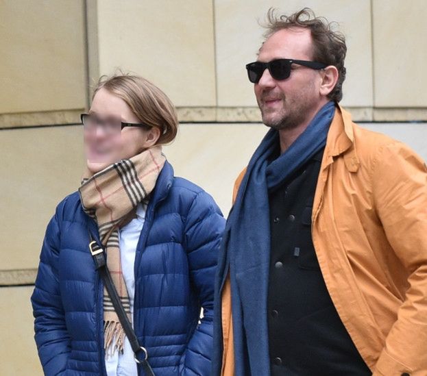 Chyra z ciężarną kochanką! (ZDJĘCIA) - Pudelek