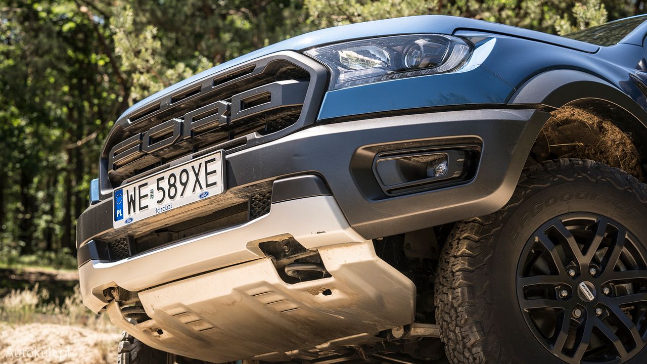 Test: Ford Ranger Raptor kontra Jeep Wrangler Rubicon – dwie różne ...