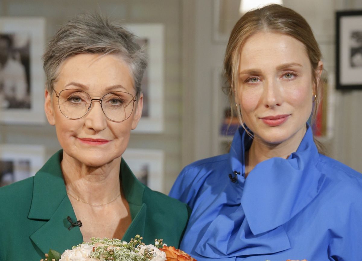 W bliźniaczych stylizacjach. Natalia Klimas z mamą pozują w koronkach ...