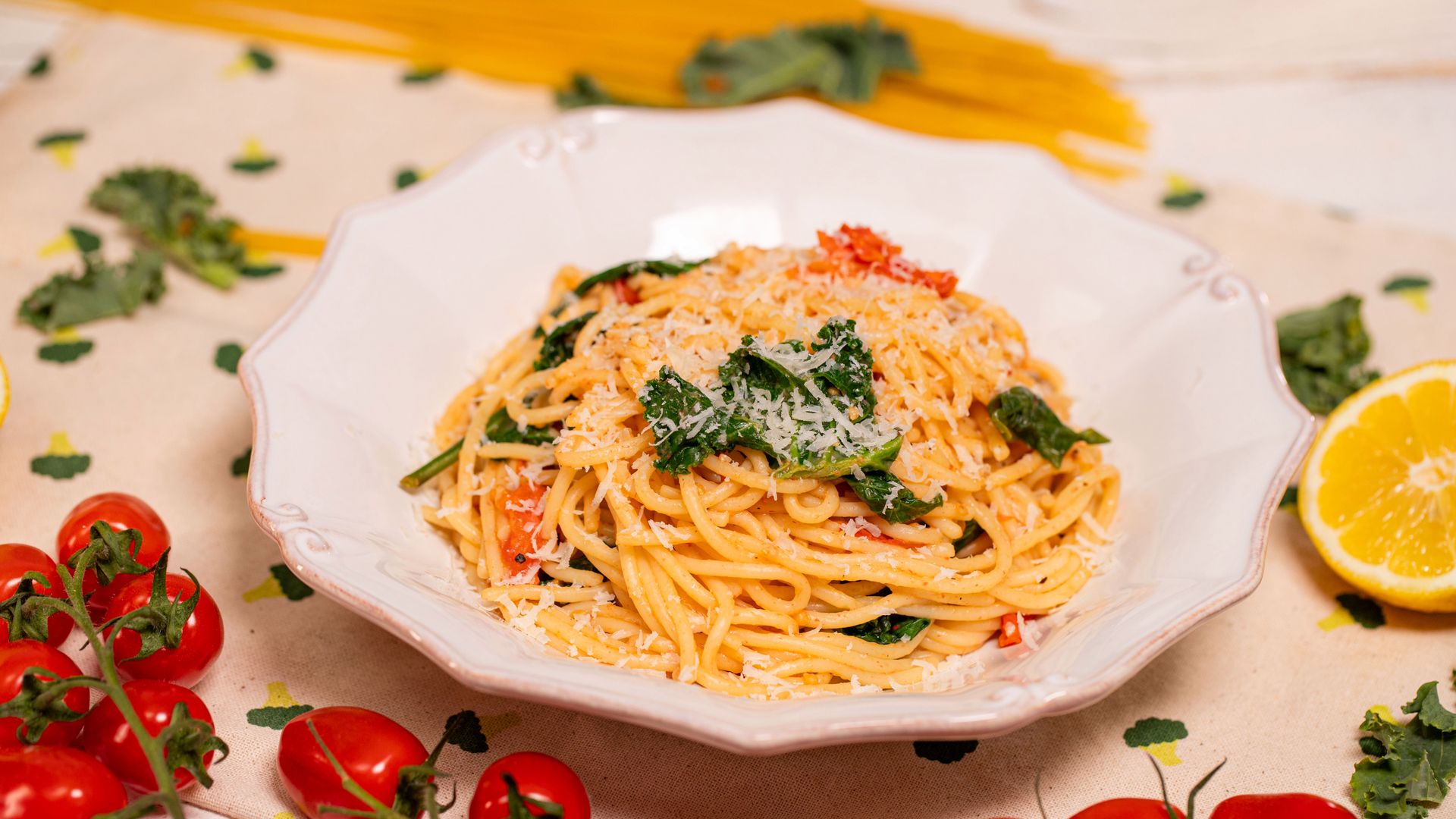 Makaron z patelni według Meghan Markle. Tylko 7 składników na obiad