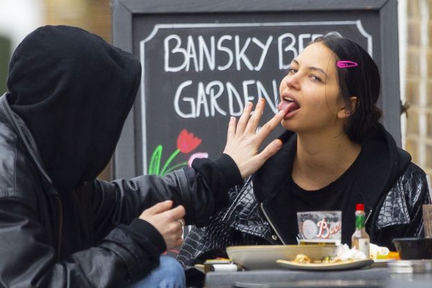 Polska modelka Justyna Libicka randkuje z synem Liama Gallaghera! Czule ...