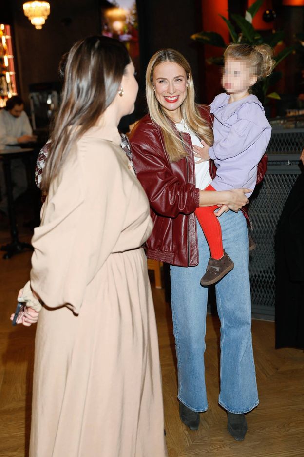 Natalia Klimas zabrała małe dzieci na ściankę! Żeby mogły pozować z ...