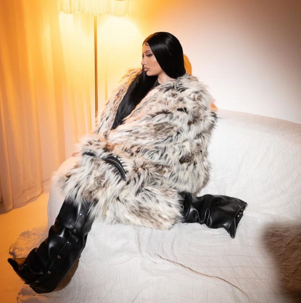 Viki Gabor wróciła na Instagrama. Internauci natychmiast zarzucili ją ...