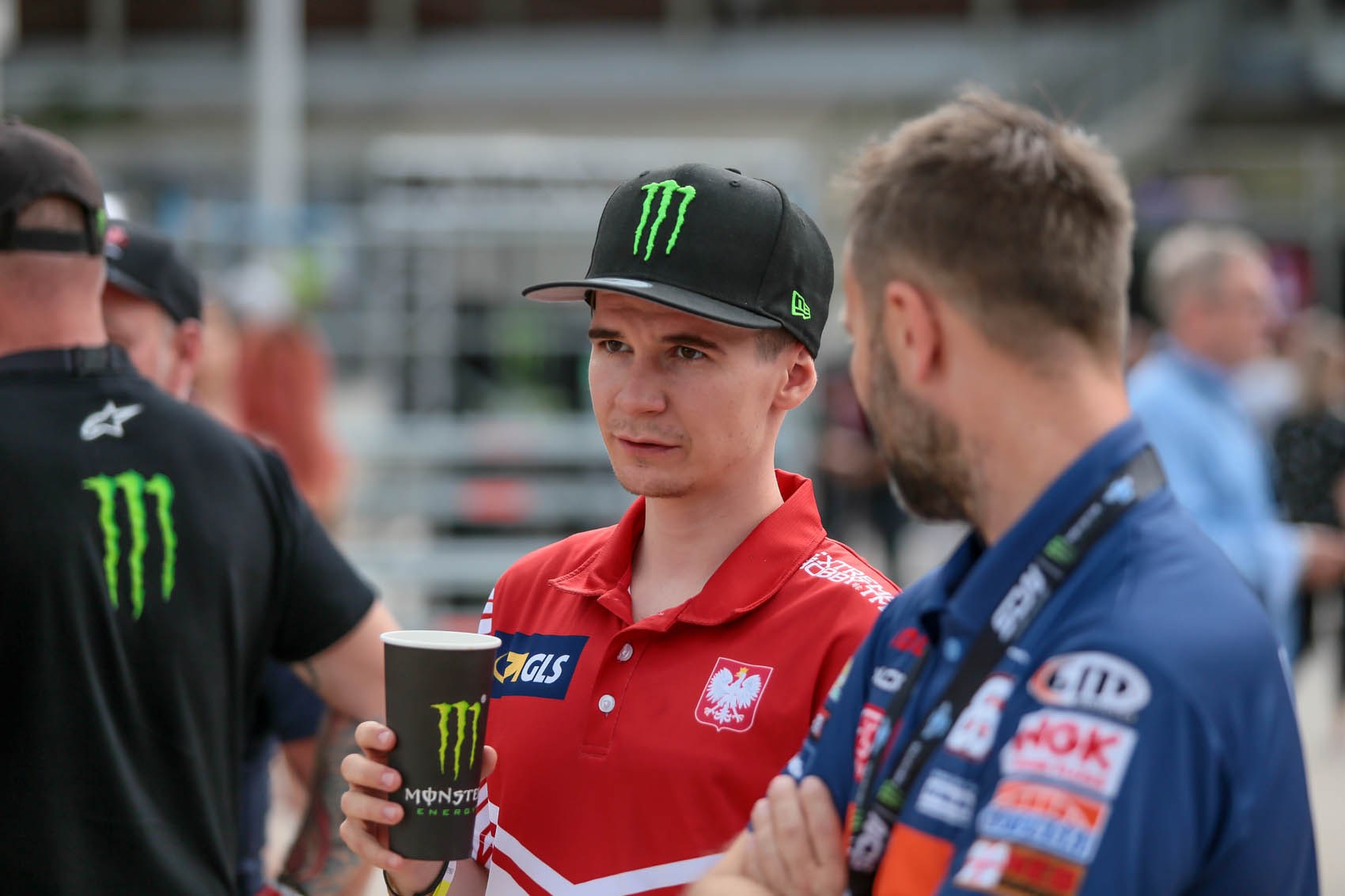 Żużel. Social Speedway 2.0: Patryk Dudek jak Jim Carrey. Doyle ratuje ...