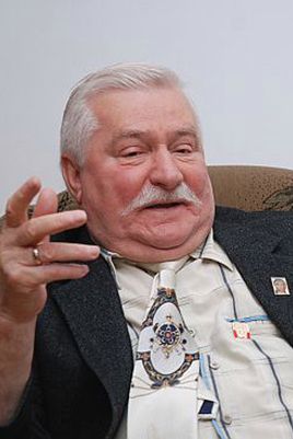 Lech Wałęsa: stan wojenny zabrał mi rok życia, zniszczył emocje w narodzie
