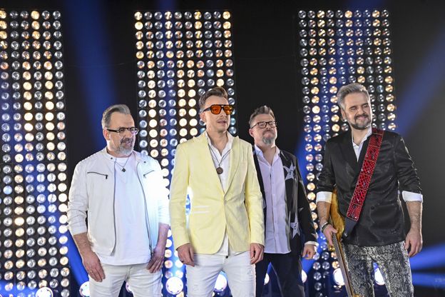 TVP ujawnia prowadzących Sylwestra z Dwójką! - Pudelek