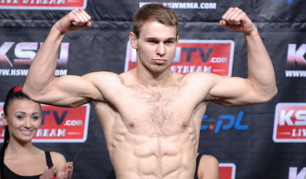 Zawodnik KSW, Piotr Strus, stoczy swoją kolejną walkę podczas gali w ...