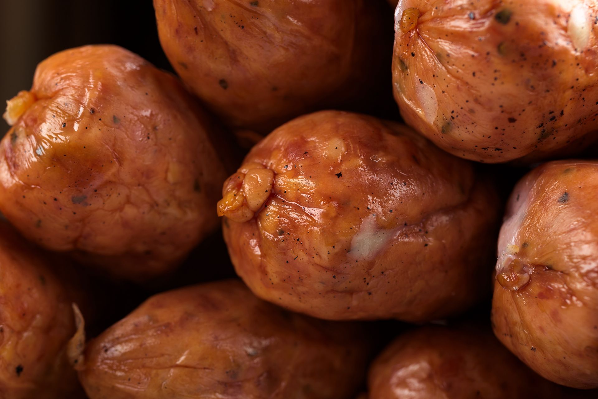 Tak szybko ściągniesz skórkę z kiełbasy. Żałuję, że wcześniej nie znałam tej prostej metody