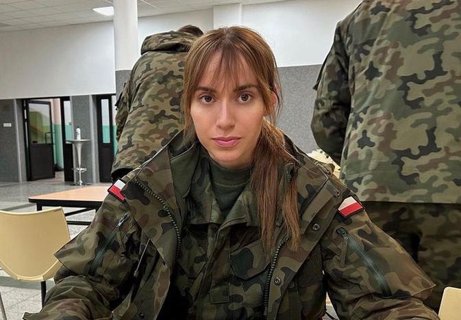 Schreiber znów wojsku. Pokazała zdjęcie z koszar - WP Kobieta