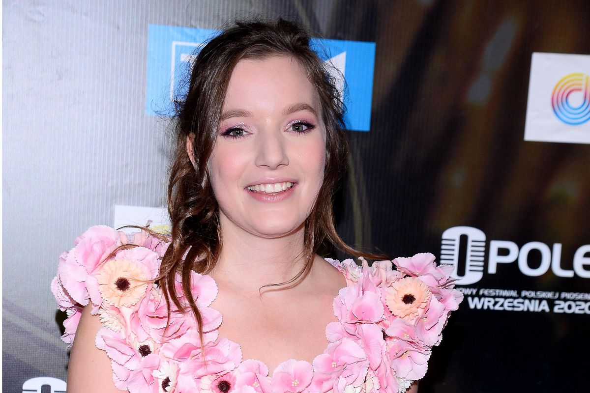 Sanah w zjawiskowych stylizacjach na festiwalu w Opolu. 23-latka ...