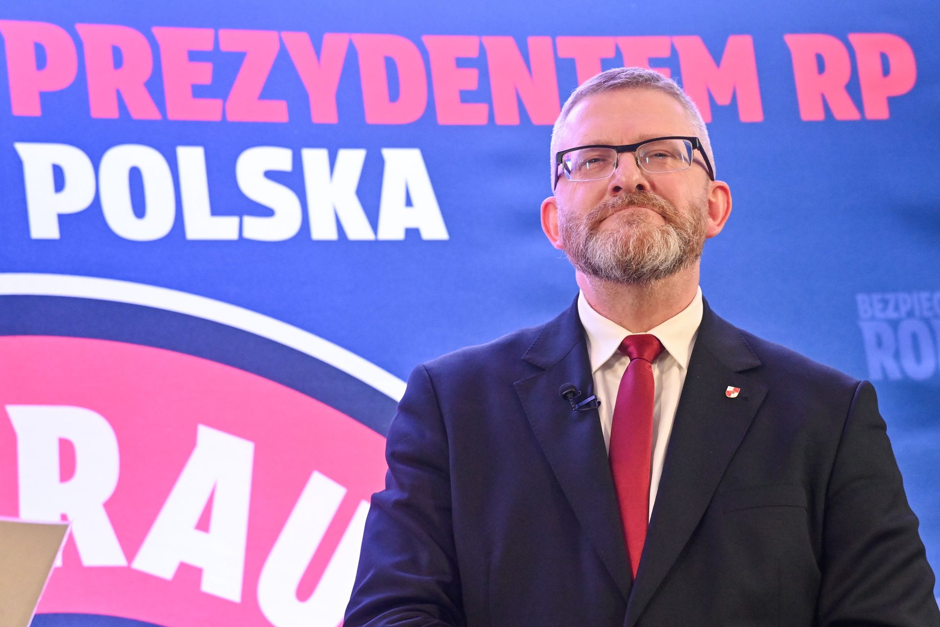Kim jest Grzegorz Braun? Sylwetka i program wyborczy kandydata na prezydenta Polski 2025