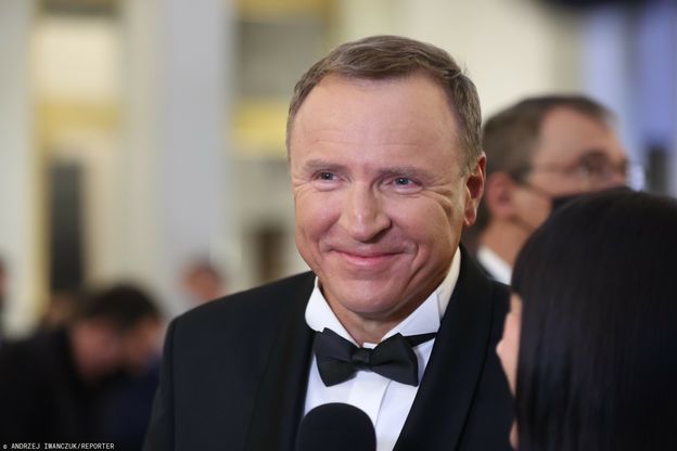 Ujawniono, ile w TVP zarabiała "prawa ręka" Kurskiego! Miliony w tle ...
