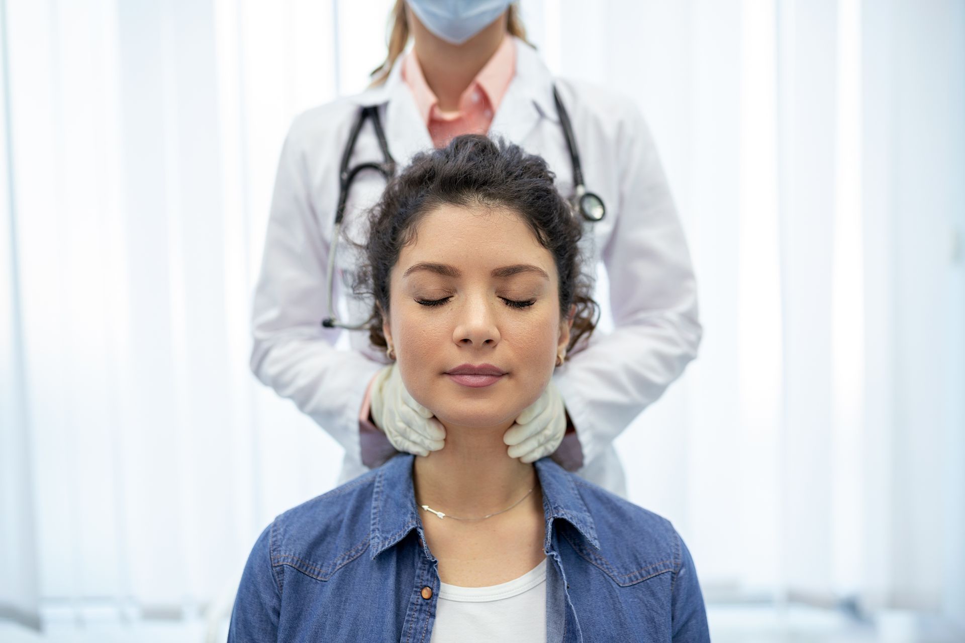 Hashimoto – cicha choroba tarczycy, która dotyka głównie kobiet