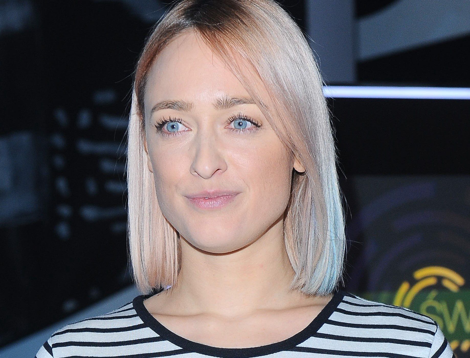 Matylda Damięcka wspiera protestujących. Przygotowała specjalne plakaty ...