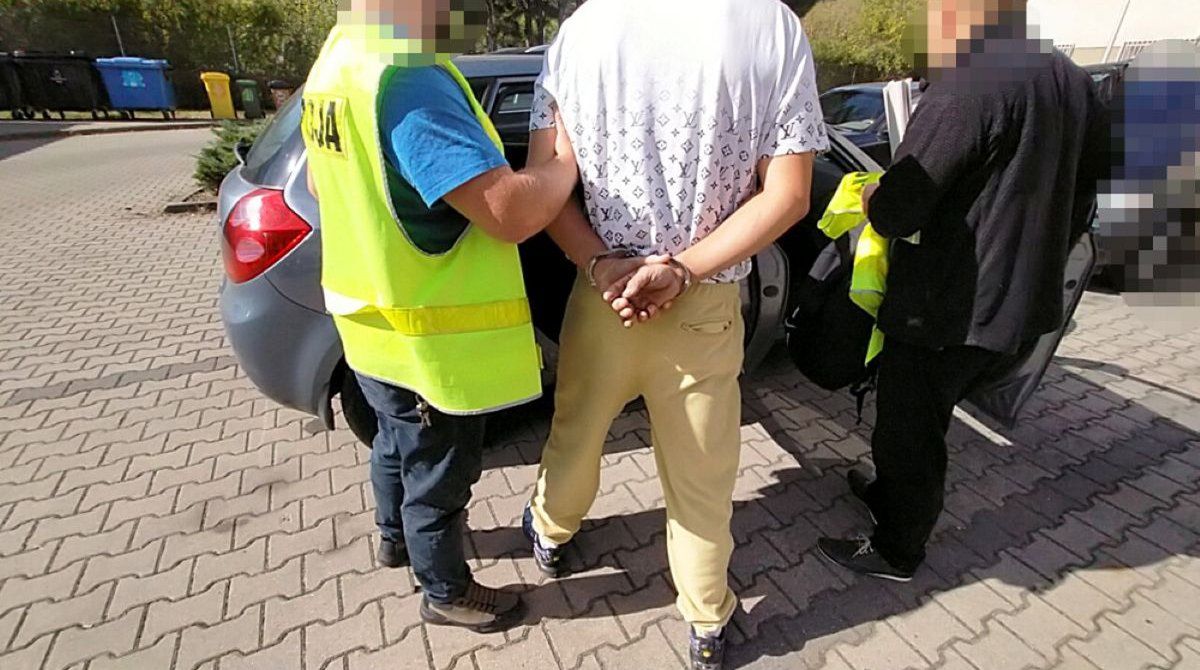 Warszawa: Brutalny atak na pasażerkę autobusu. 38-latek zatrzymany