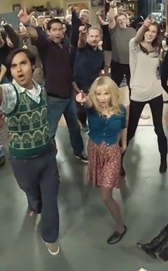 W skrócie: Flash mob na planie "TBBT", nowe odcinki "Blood & Chrome ...