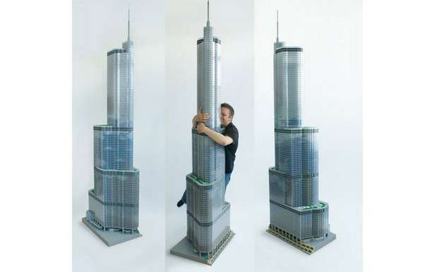 Imponująco szczegółowa replika Trump Tower Chicago zbudowana z klocków LEGO