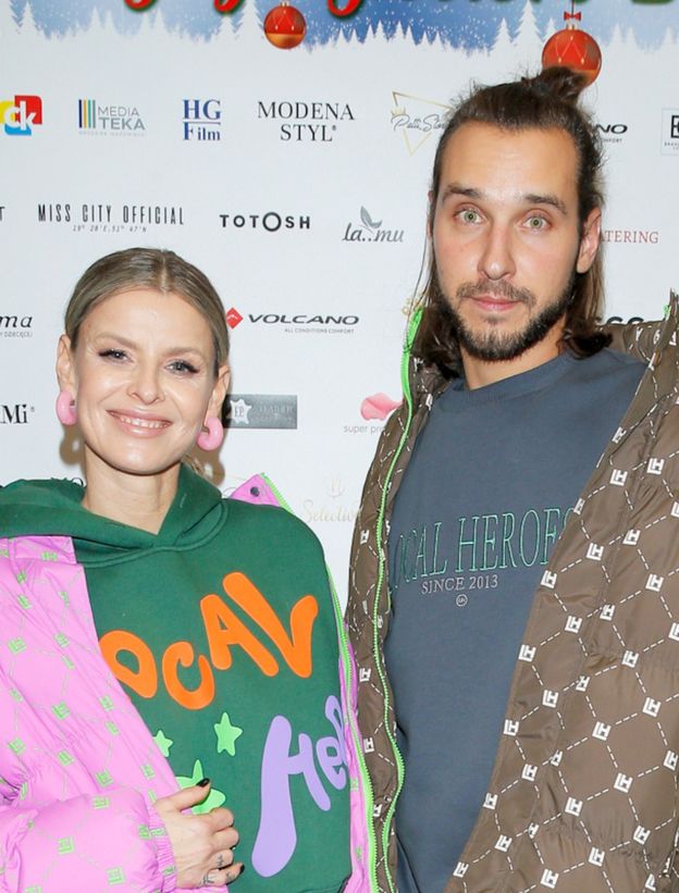 Mandaryna pokazała NOWEGO PARTNERA na ściance! Parka jak z obrazka ...