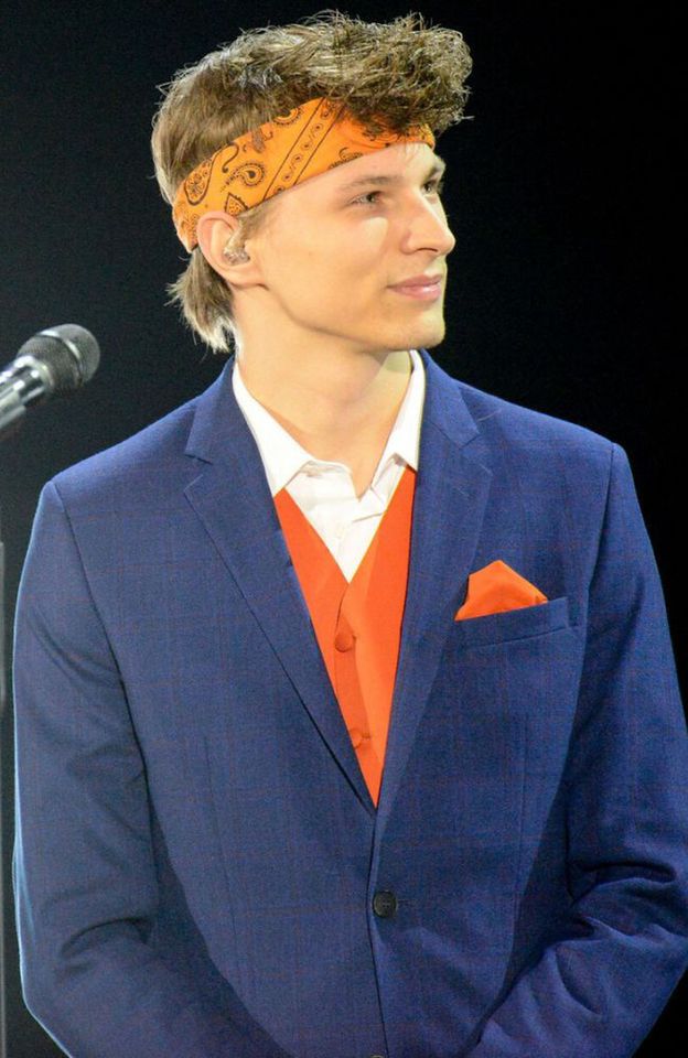 Zachwycił w "The Voice of Poland". Dziś żyje w białym małżeństwie - Pudelek