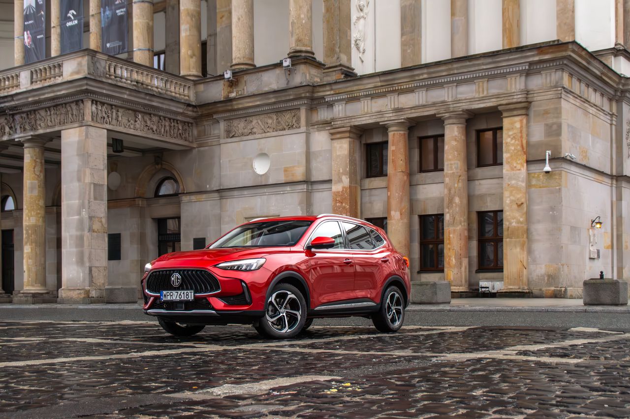 Test: MG HS Exclusive – z dużej chmury mały deszcz