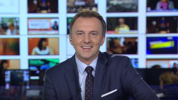 Wpadki w TVN24. Prezenter nie krył rozbawienia - Pudelek