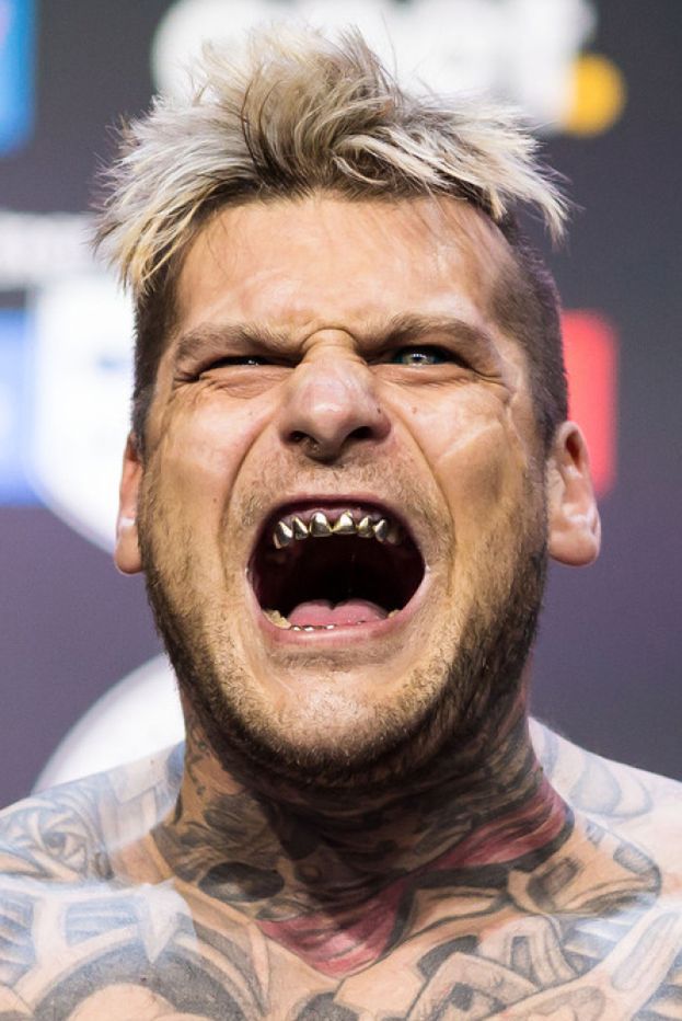 Popek pokazał matkę swojej córki! Wygląda... normalnie! - Pudelek