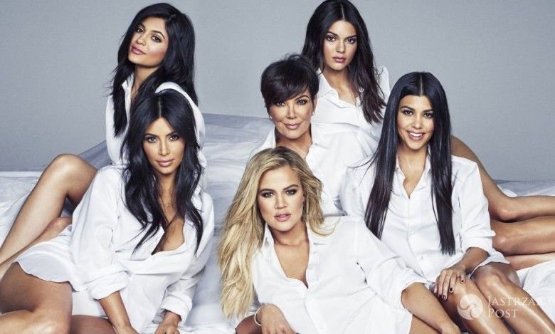 Kardashianki pokazały choinkę. Jest dokładnie taka, jak myślicie ...