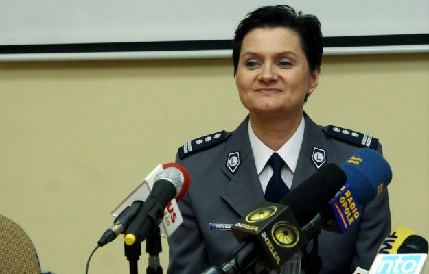 Prezydent Bronisław Komorowski wręczył nominacje generalskie sześciorgu oficerom policji - WP ...