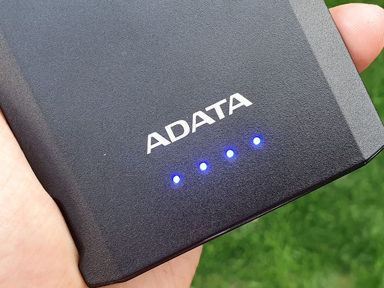 ADATA S10000 oraz S20000D – test dwóch budżetowych powerbanków