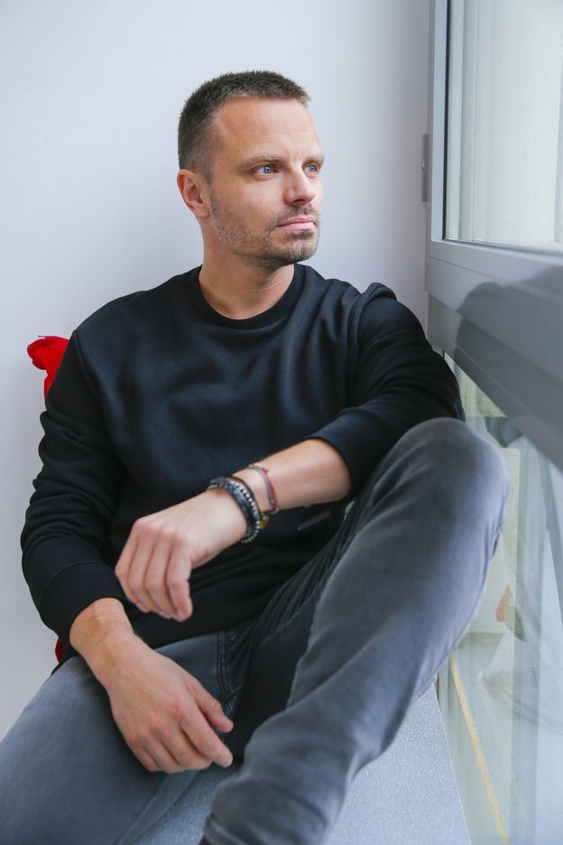 Marcin Hakiel wyjawił, w jaki sposób dowiedział się o zdradzie - Pudelek