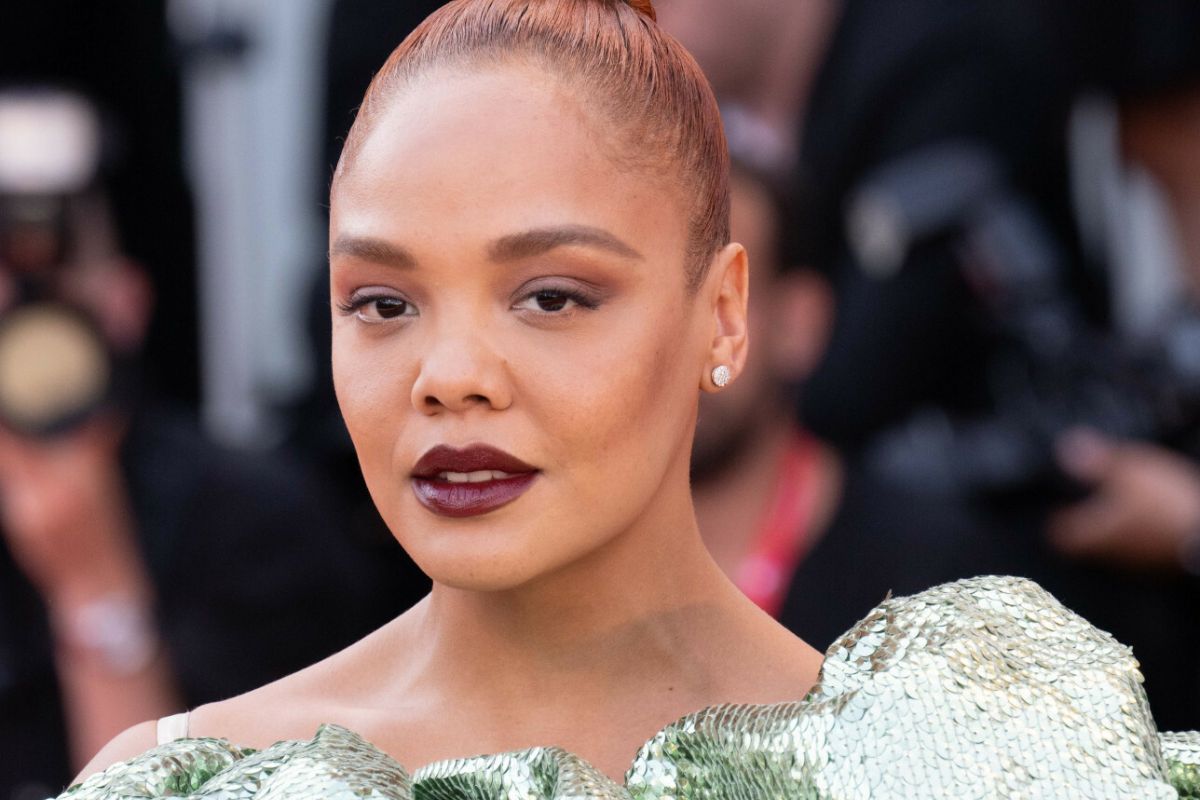 Hit czy kit? Tessa Thompson pojawiła się na czerwonym dywanie w ...