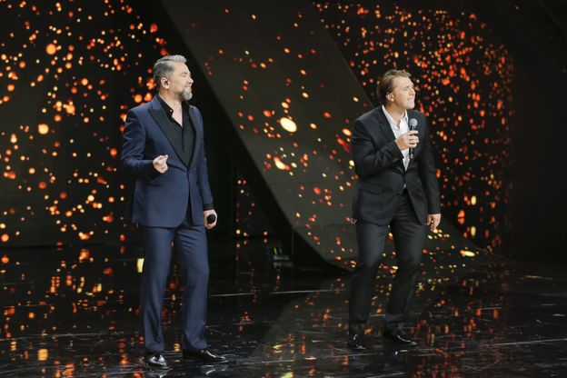 Zaśpiewali przebój Krajewskiego. Internauci nie są zachwyceni - Pudelek