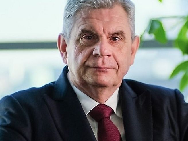 UKE zmienia warunki aukcji 5G: większe bloki, niższe wymogi przy granicy