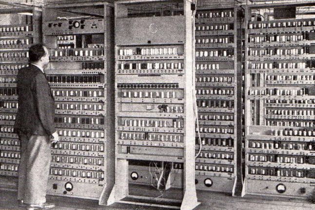 Powstaje działająca replika EDSAC-a — pierwszego komputera „dla ludzi”