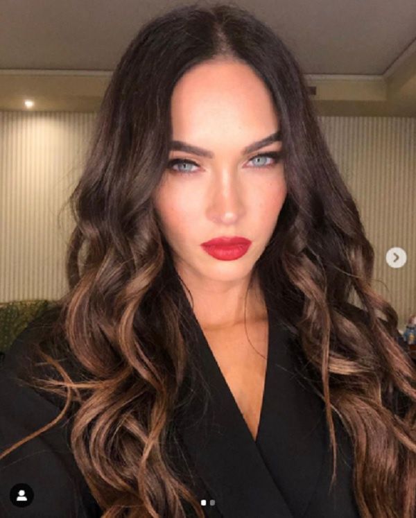Megan Fox ma SIWE WŁOSY. "Córka diabła" (FOTO) - Pudelek