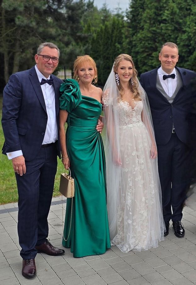 Darek "Stolarz" wydał córkę za mąż i POKAZAŁ ZDJĘCIE Z MŁODĄ PARĄ ...