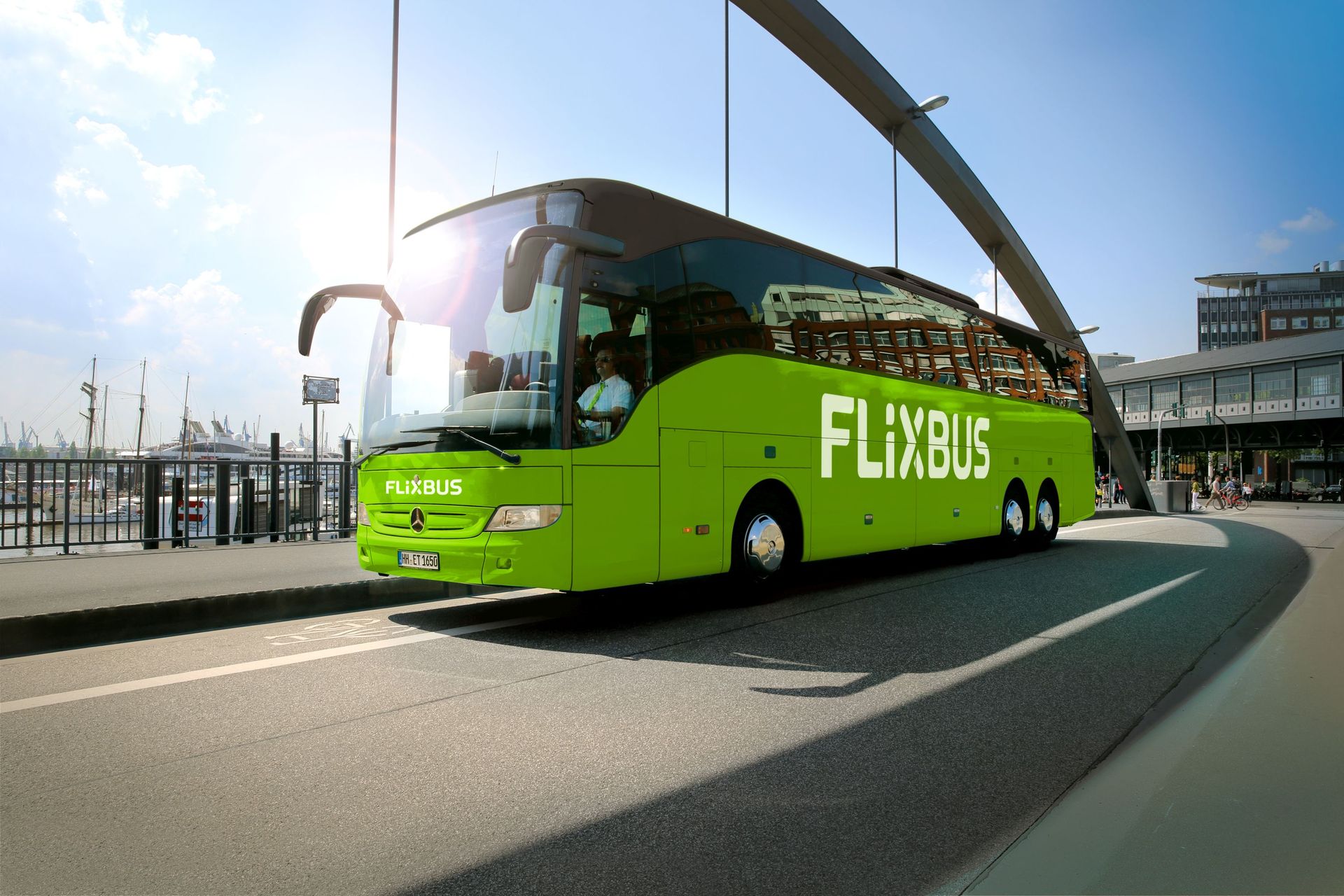 Wakacje 2021. FlixBus poszerza ofertę zielonych autobusów. Od 2 czerwca ...