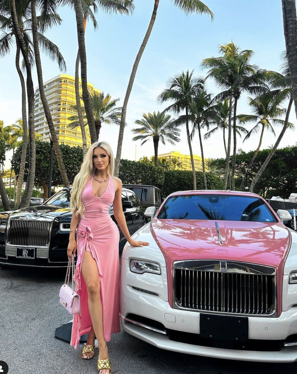 Caroline Derpienski przyleciała do Polski. Wiemy, co będzie robić w ...