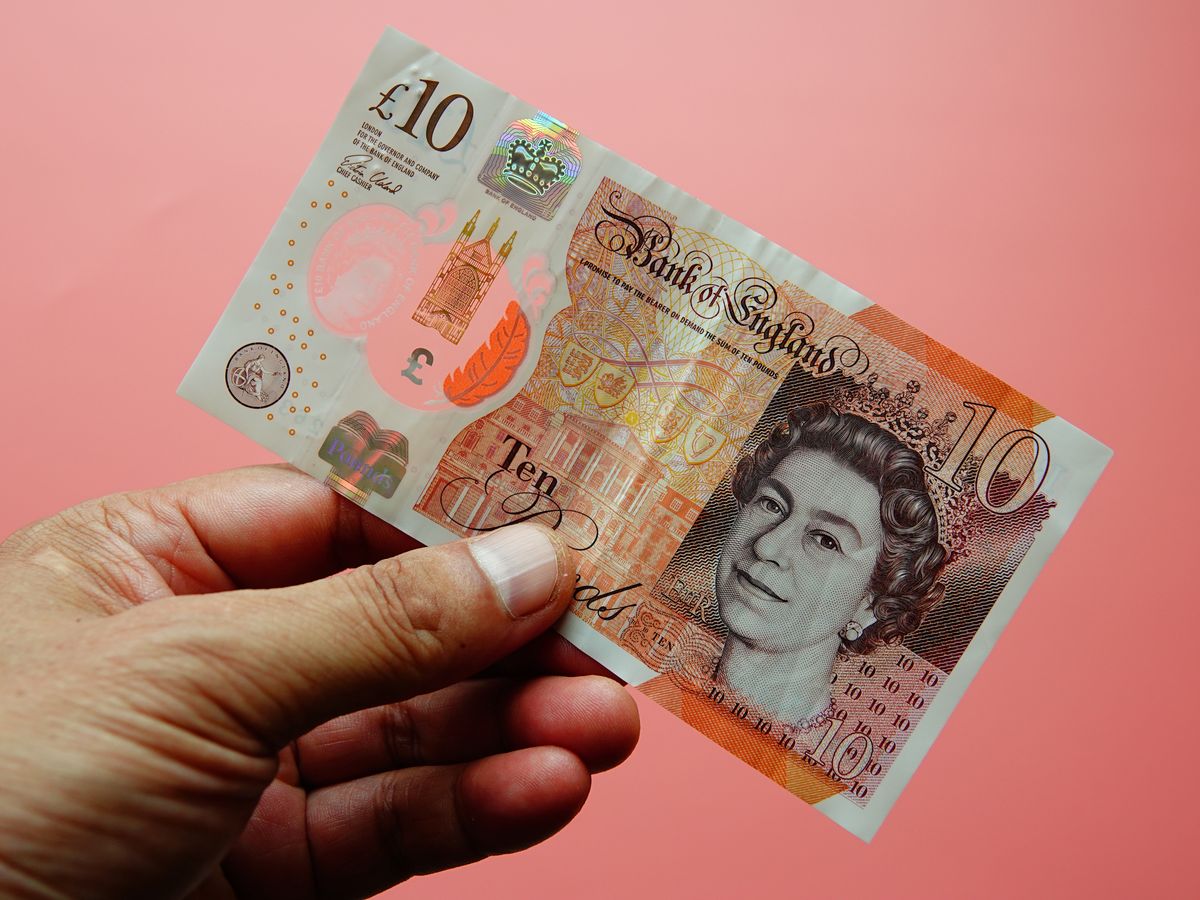 Funt szterling traci na wartości. Brytyjska waluta poniżej ...