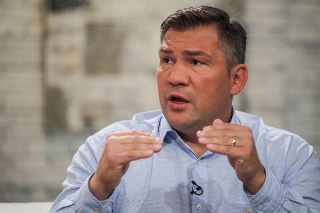 Michalczewski o ojcu-sadyście: "Dostawałem lanie pasem na goły tyłek ...