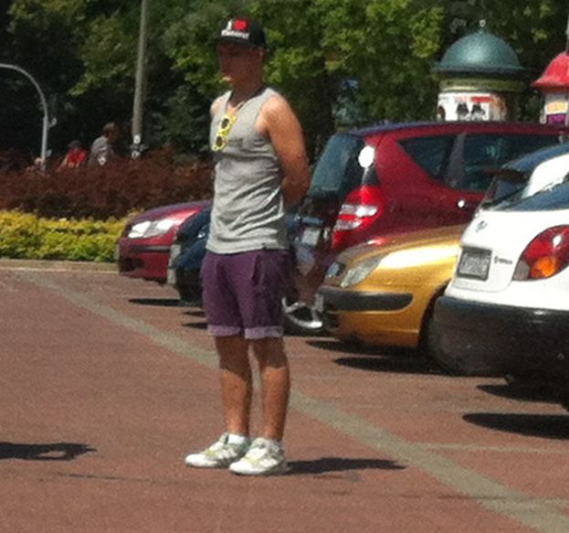 Doda na rowerze z "sobowtórem"... (FOTO) - Pudelek