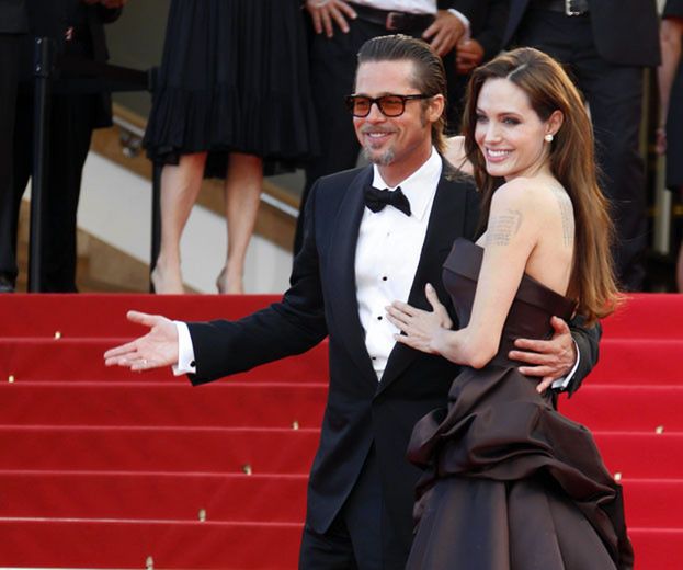 Z OSTATNIEJ CHWILI: Angelina Jolie USUNĘŁA OBIE PIERSI! - Pudelek