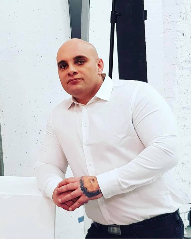 Dominik Abus z "Gogglebox" podarował ukochanej auto za prawie MILION ...