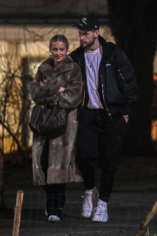 19-latka o relacji z Sebastianem Fabijańskim. Mówi, co ich łączy - Pudelek