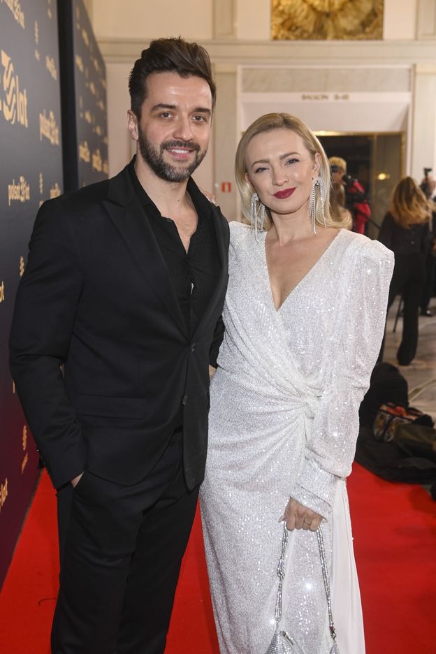 Barbara Kurdej-Szatan migdali się z mężem na gali 30-lecia Polsatu ...