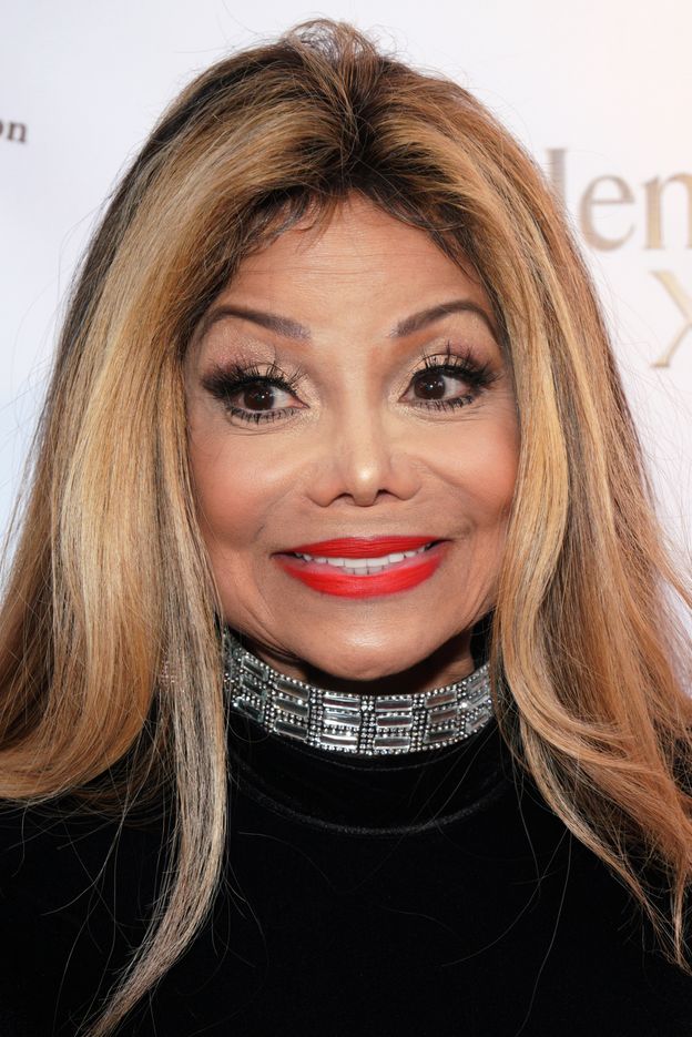 Tak dziś wygląda siostra Jacksona. Uzależniła się od operacji ...