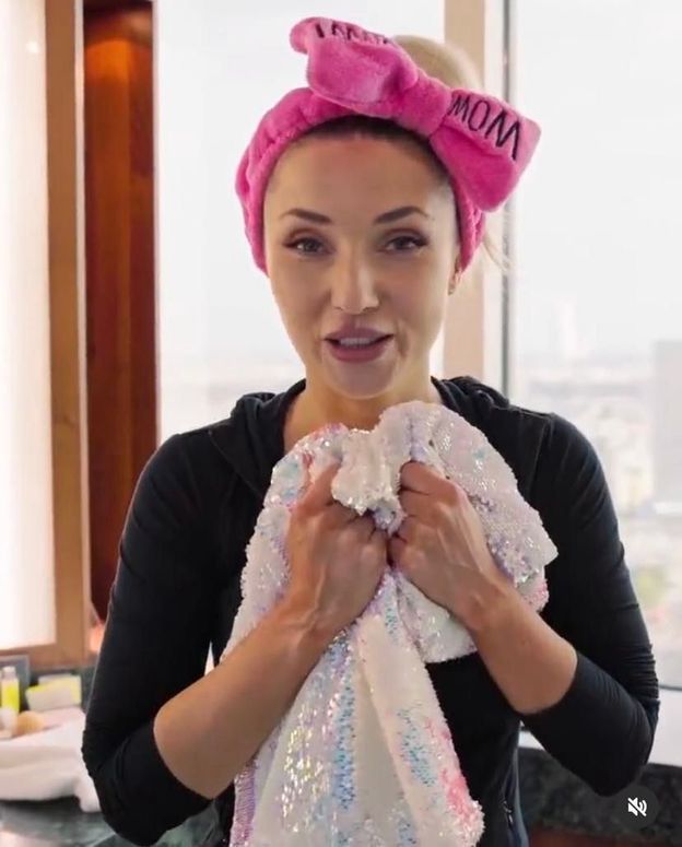 Cleo bez makijażu, zdjęła doczepy. Poznalibyście ją? - Pudelek